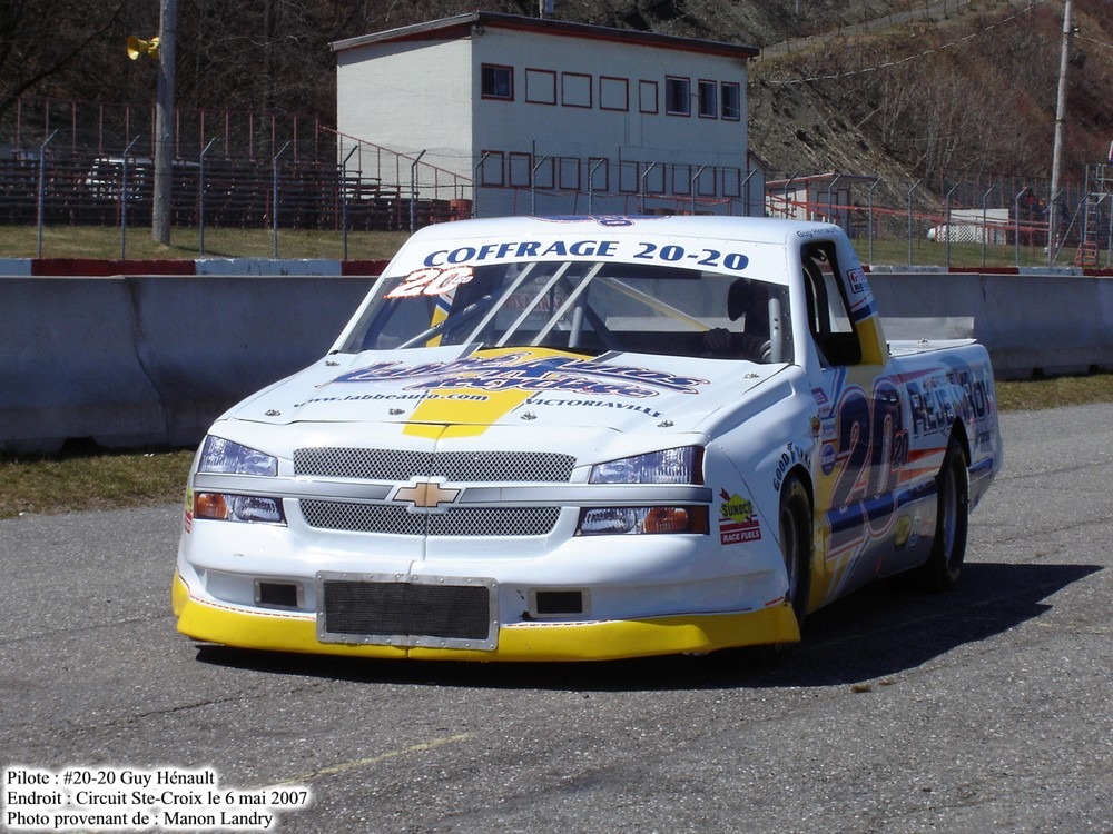 Guy Hénault #20, 20-20